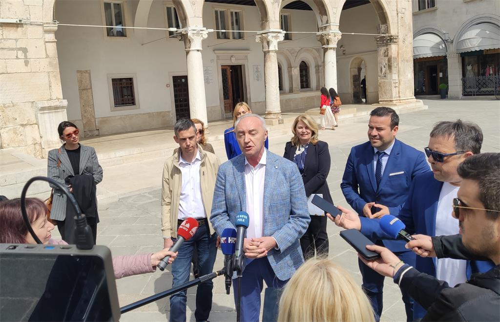 RADNI SASTANAK O SURADNJI IZMEĐU FONDA I GRADA PULE: „Pula će biti ...